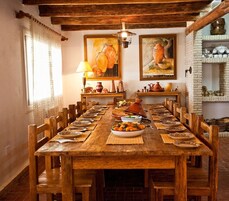 Almoços e jantares servidos 