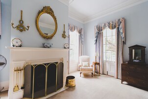 Quarto Individual, 1 cama queen-size | Ferro/tábua de engomar, Wi-fi grátis 