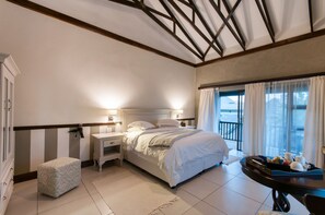 Quarto Duplo ou Twin Deluxe (9) | Roupa de alta qualidade, minibar, cofre no quarto, secretária 