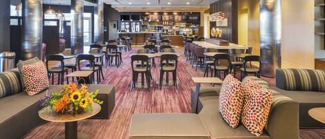 Pequenos-almoços e jantares servidos, incluindo cozinha americana