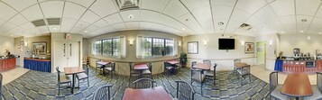 Café da manhã continental grátis todos os dias