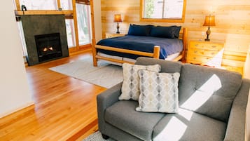 Suite de Luxo, 2 quartos, banheira de hidromassagem, vista para a montanha | 1 quarto, lençóis de algodão egípcio, roupa de alta qualidade