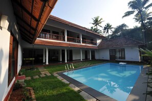Piscina exterior 