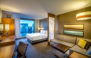 Cofre com capacidade para portátil, secretária 