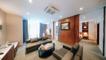 Apartamento, vista para a cidade | Vista para praia/oceano