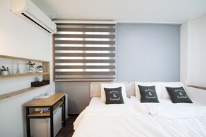 Quarto Triplo Standard, várias camas | Wi-fi grátis, roupa de cama fornecida