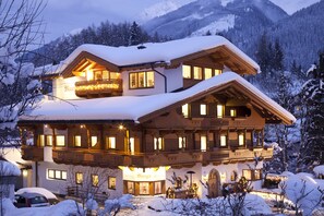 Fachada da propriedade