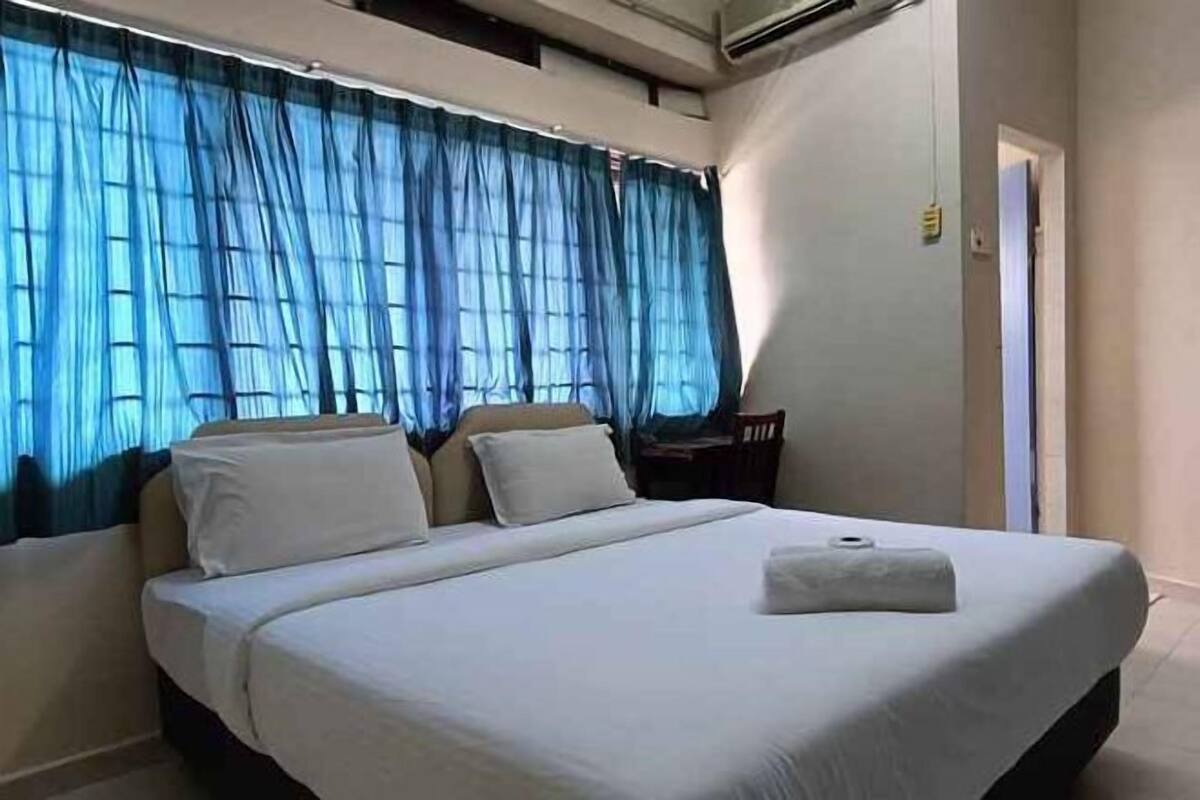 Roupas de cama premium, edredons de pluma, camas Tempur-Pedic