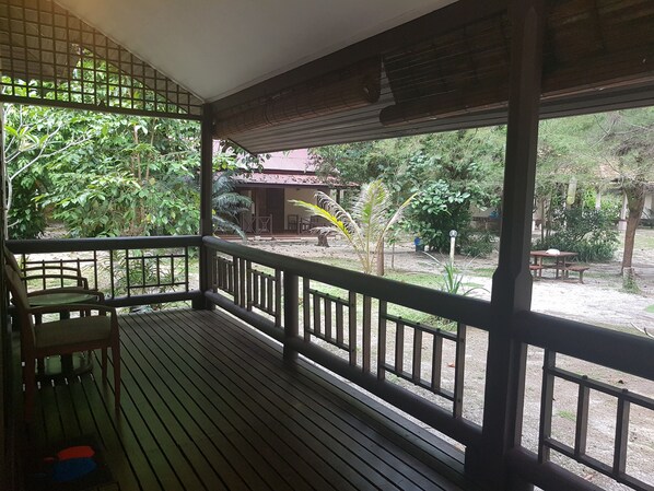 Quarto Quádruplo Deluxe (Jambu Laut) | Terraço/pátio interior