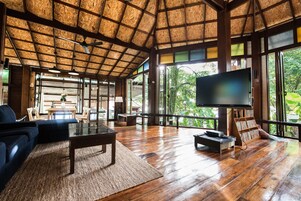 Entrada (vista interior)