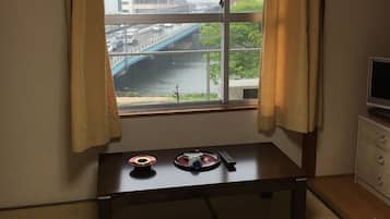 Quarto tradicional, um futon | Wi-Fi de cortesia