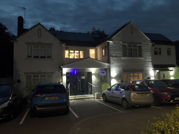 Avonpark House - Stratford-upon-Avon