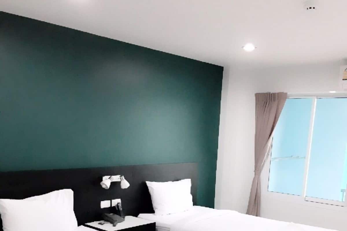 Twin Room | Secretária, Wi-fi grátis