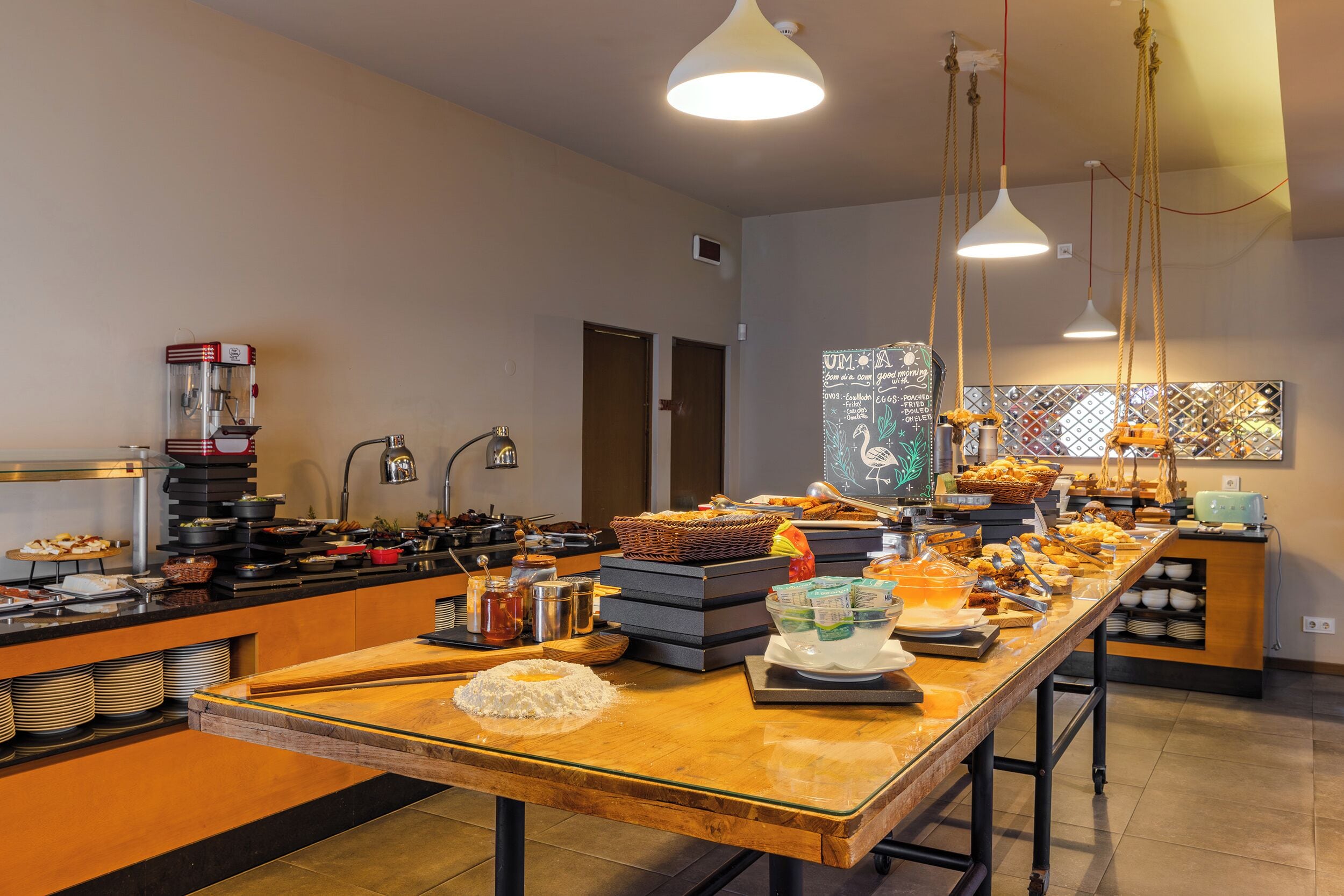 Buffet de pequeno-almoço