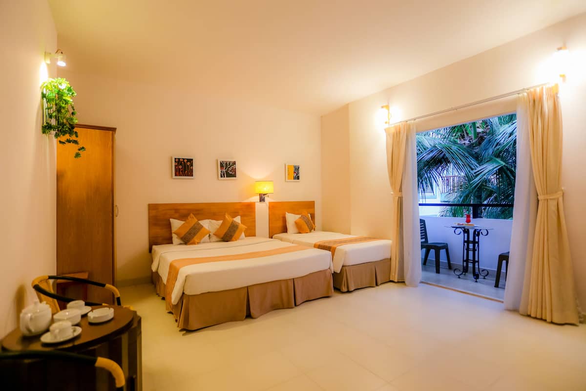 Quarto triplo | Frigobar, cofres nos quartos, escrivaninha, quartos à prova de som