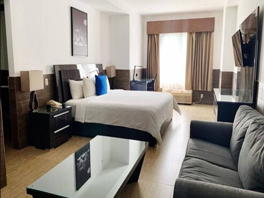 Suite-Estúdio Júnior | Roupa de alta qualidade, cofre no quarto, secretária