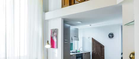 Apartamento (2 Bedrooms) | Sala de estar | Televisor