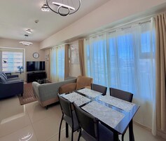 Apartamento Familiar em Condomínio Fechado, Vista para a cidade | Sala de estar