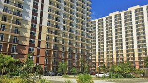 Condo, piscina particular | Fachada