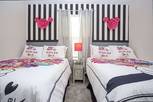 5br Private Pool Resort Amenities Near Disney - Kissimmee, FL