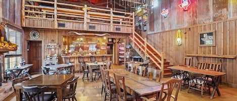 Cabine, 2 quartos | Restaurantes