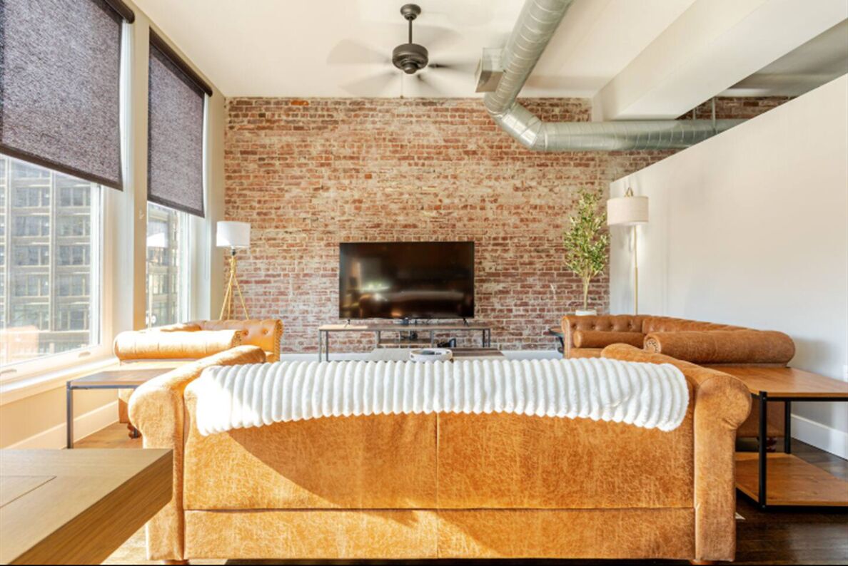 High End Downtown Indy 1br Walk To Gainbridge Fieldhouse - Indianapolis, IN