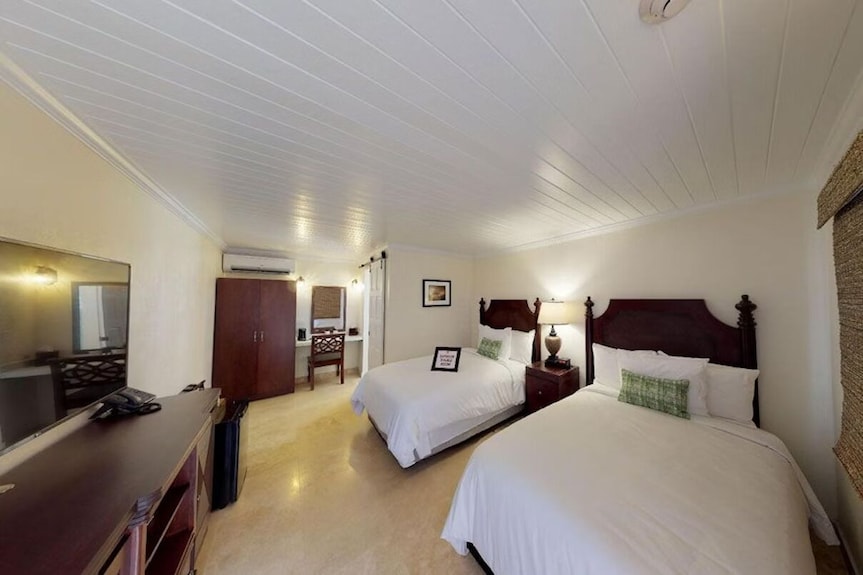 Enjoy The Historic Beauty Of St. Croix From An Elegant And Stylish Room - Saint Croix