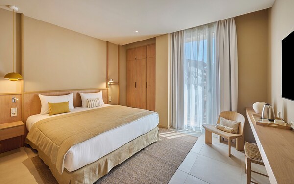 Hotel Marina Cambrils By Urh - Costa Daurada (Spain)