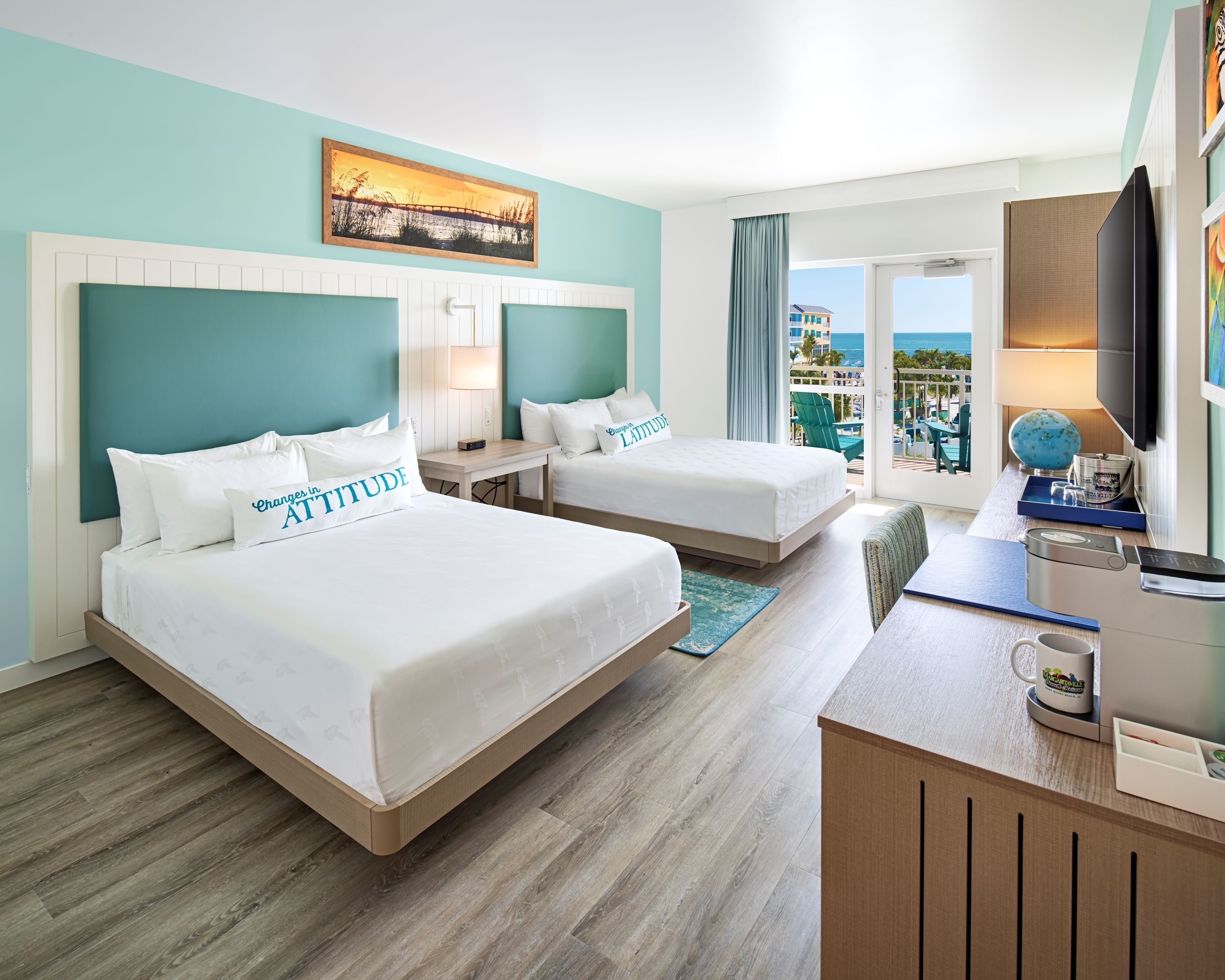 Watch The Waves In 4 Oceanfront Rooms With Balcony, Pool & Spa Amenities - Sanibel Island, FL