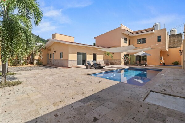 Luxury 4br Villa With Pool - Puerto Vallarta