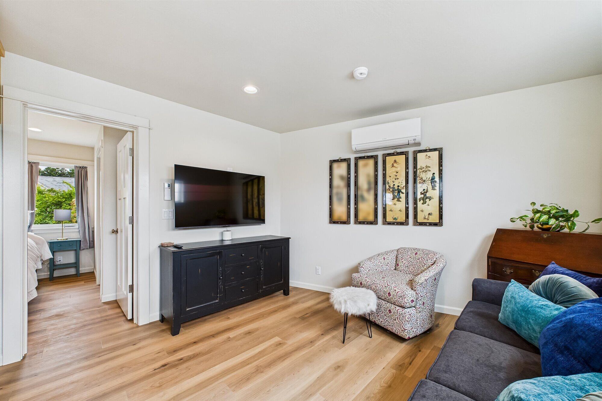 Coach House With Loft - Blue Lake, CA