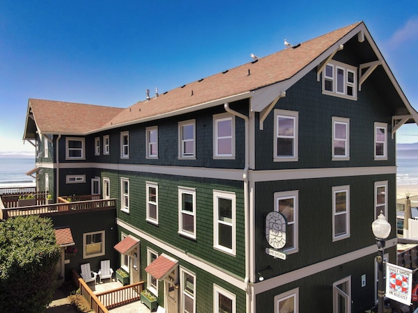 Hotel Sylvia - Newport, OR