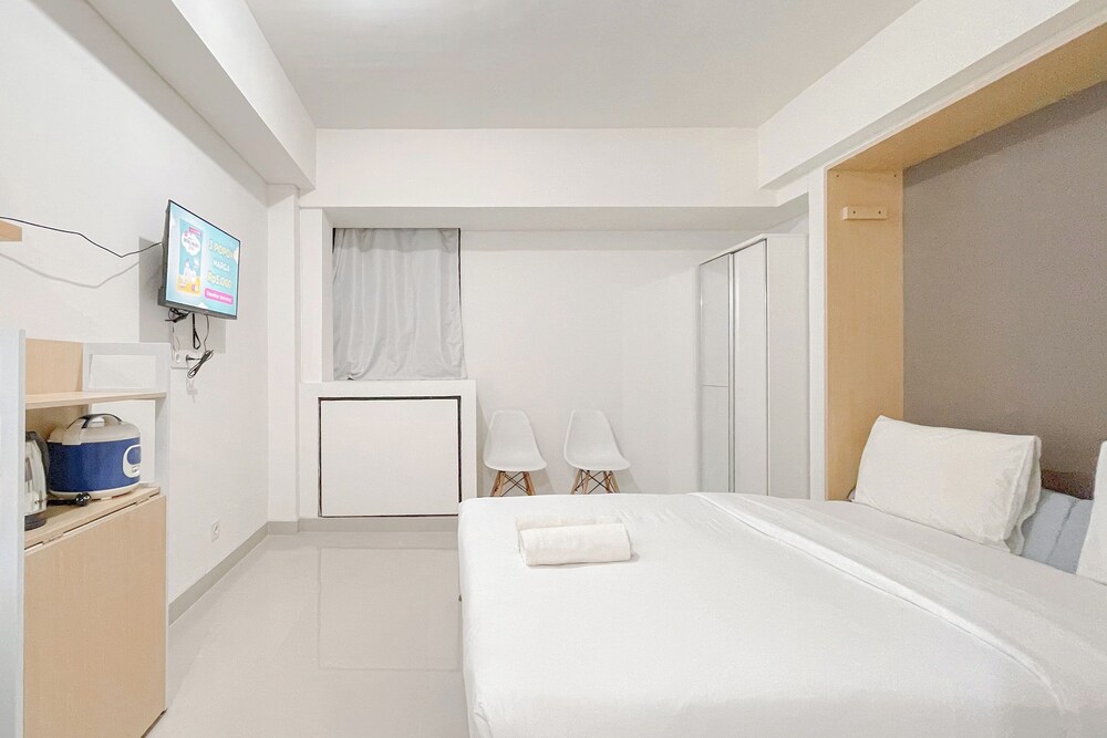 Studio (No Kitchen) Apartment At Bandaraya - Tallasa City Makassar Near Unhas - Makassar