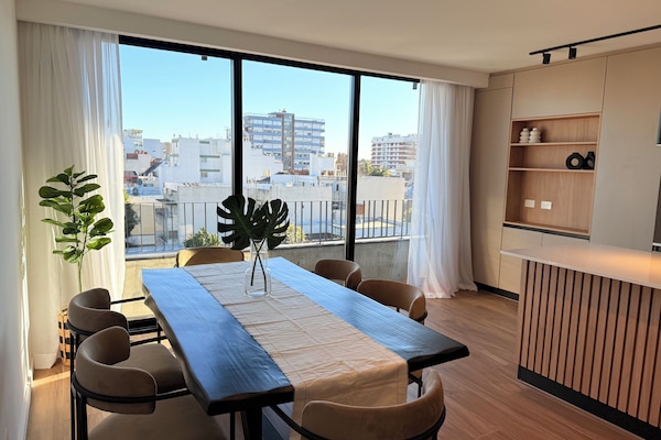 Apartamento Premium, 3 quartos, Vista para a cidade | Sala de jantar