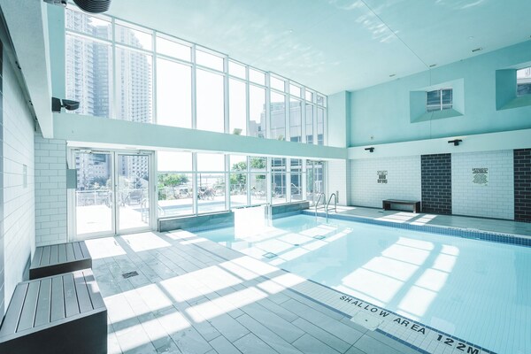 Rivetstays - The Adelaide Suites - Mississauga