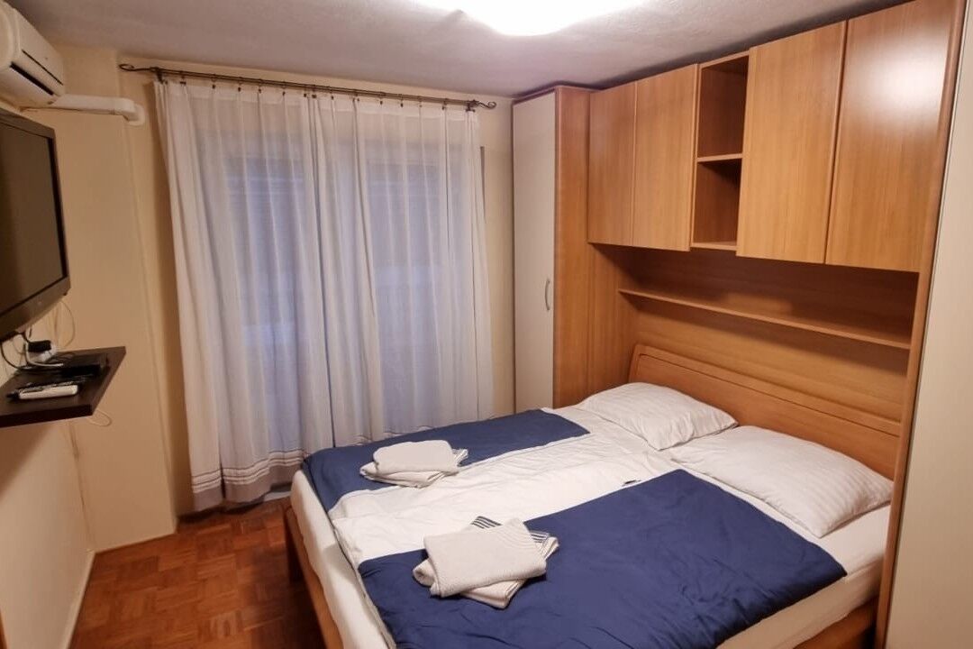 Two Bedroom Apartment With Terrace Novalja, Pag (A-22860-a) - Stara Novalja