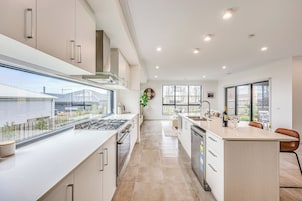 Casa geminada luxo, vista para o jardim | Cozinha americana privada