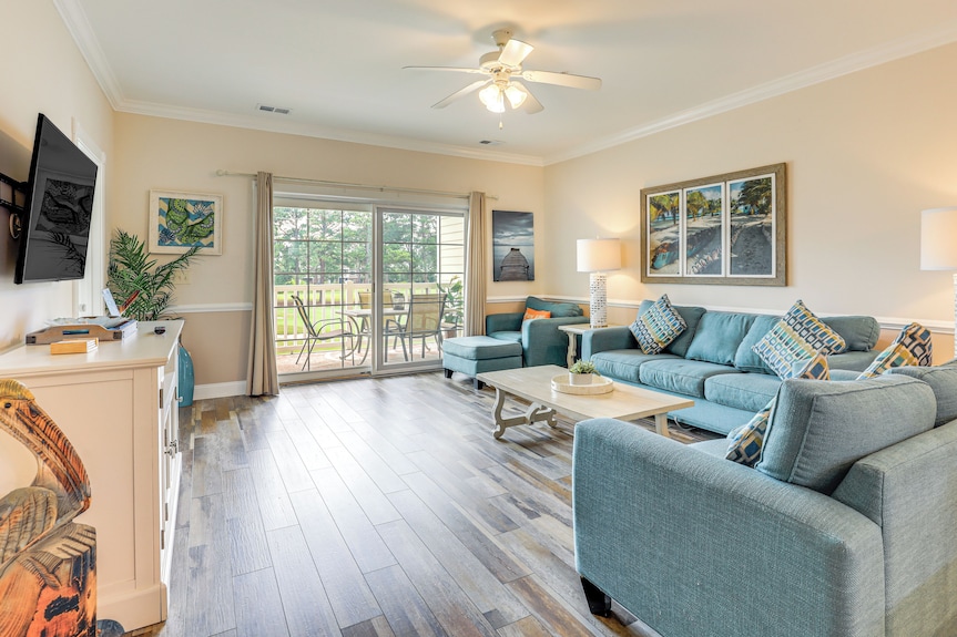 Golf Course Getaway W/ Pool Access In Myrtle Beach - Myrtle Beach, SC