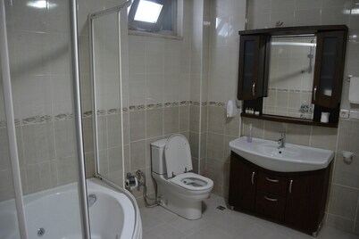 KUMBASAR OTEL