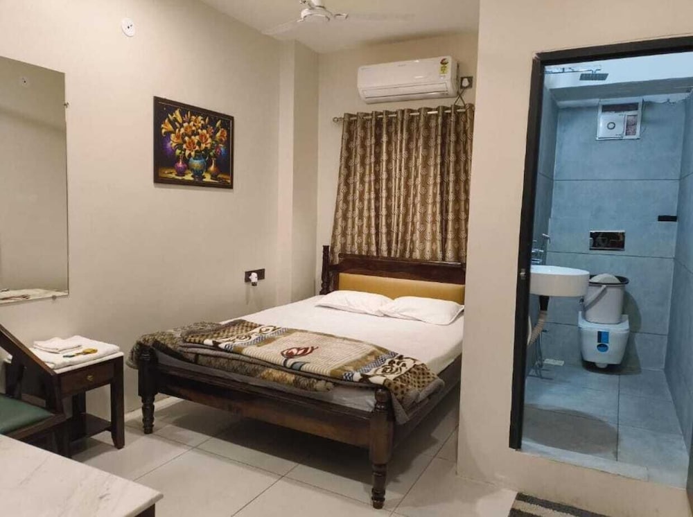 Saryu Homestay - Ujjain