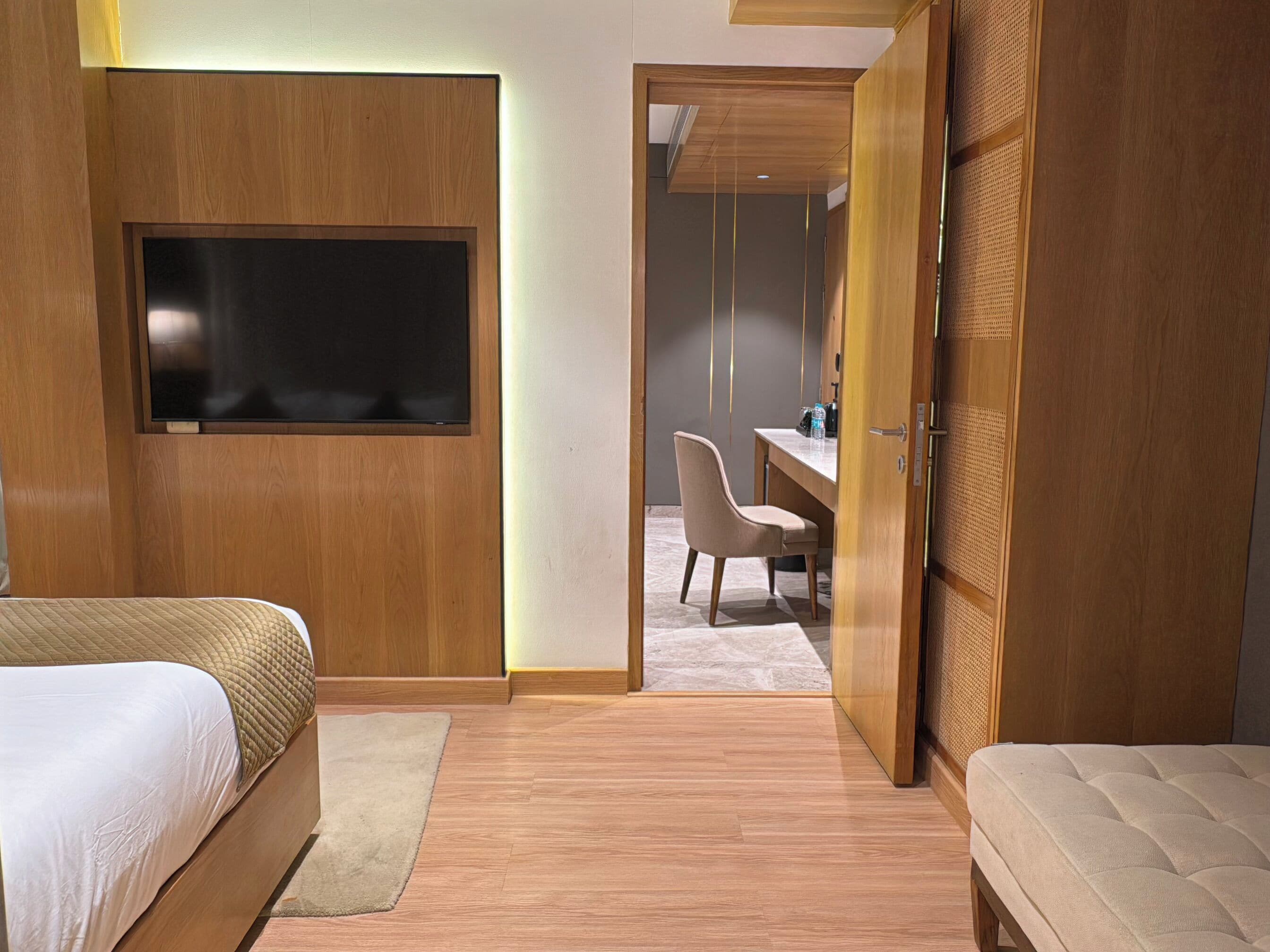 Suíte luxo | Cofres nos quartos, quartos à prova de som
