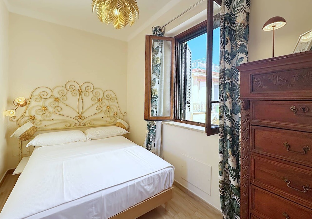 Solemar Sicilia - Palazzo Tiglio - Santa Flavia