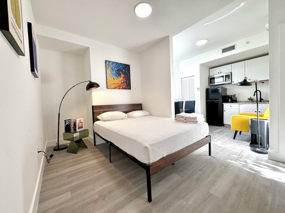 Miami Studio Unit Near Brickell & Close to Beach - Miami | Vrbo