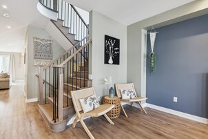 218 Crosswinds Blvd, Unit 7 - No Pets Allowed | Área de estar