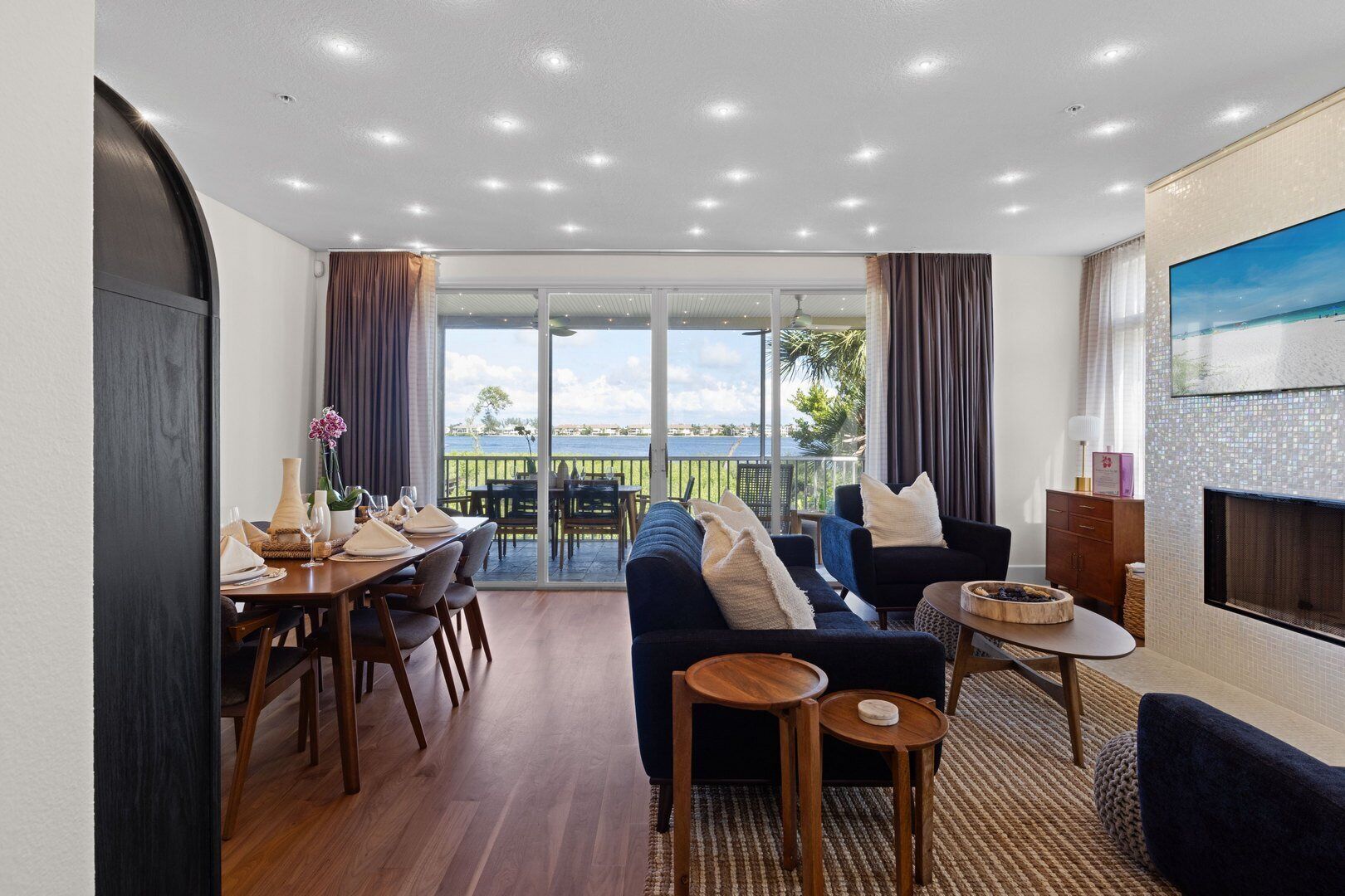 Bradenton Beach Club 301: 2 Resort Pools & Spa, Beach & Bay By Anna Maria Life Vacation Rentals - Longboat Key, FL