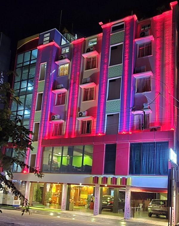 Hotel Kcr Grand - Srikalahasti