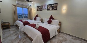 Suite-Estúdio Deluxe | Roupa de alta qualidade, Wi-fi grátis, roupa de cama fornecida 