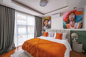 Villa Deluxe, 2 quartos, pátio, vista para a piscina | Lençóis de algodão egípcio, roupa de alta qualidade, cofre no quarto