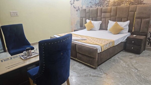 Castle Inn Serviced Apartment - New Delhi