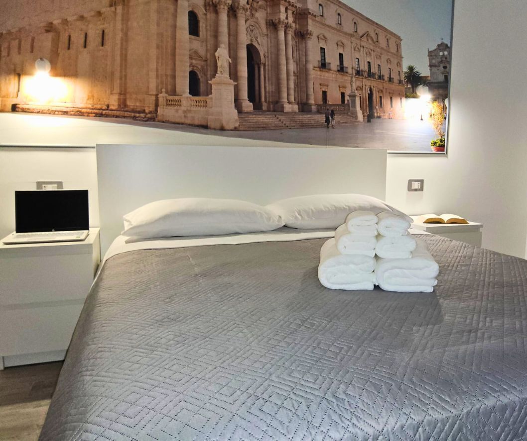 New Promo  Syracuse Holiday Home "Oikos Sikelias" - Syracuse